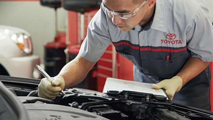 Elgin Toyota - IllinoisCarDealers.net